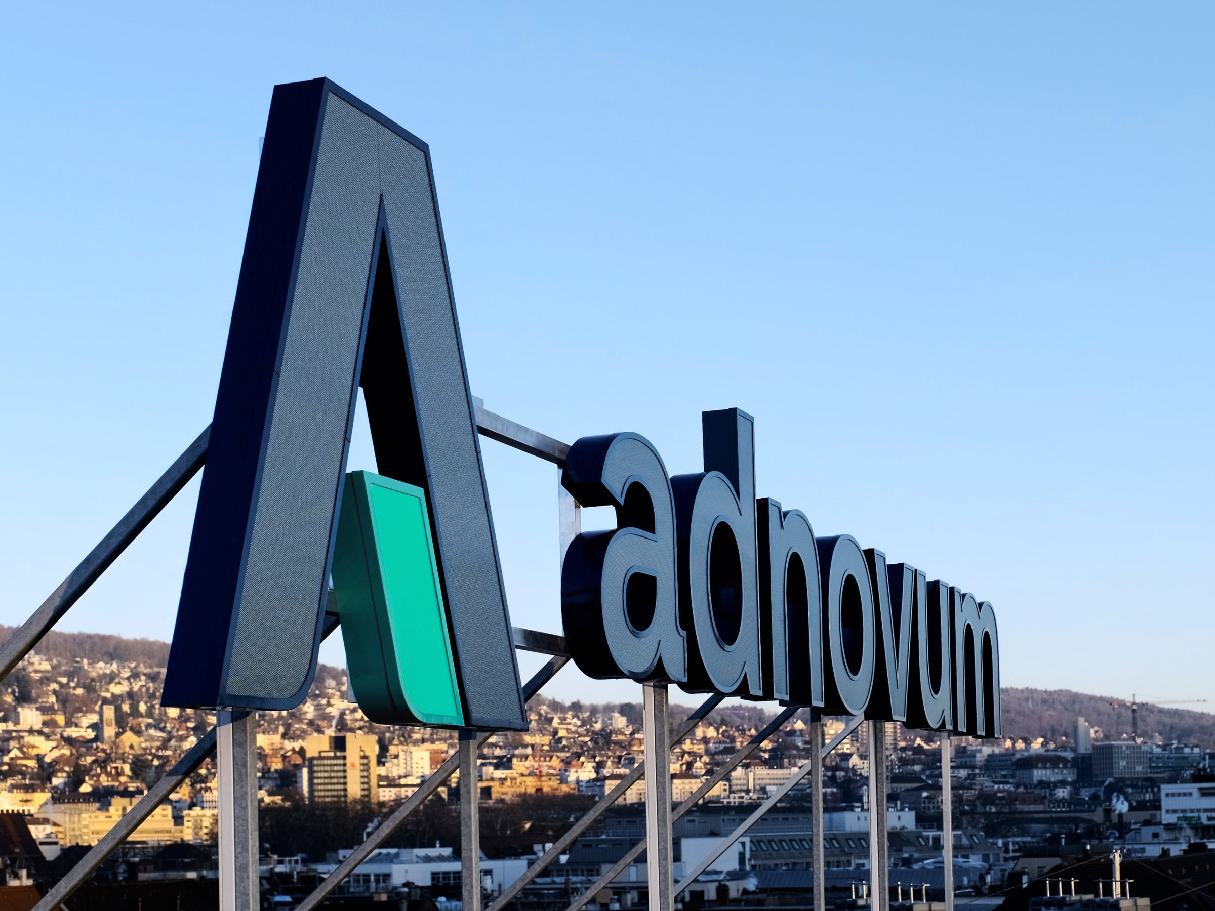 Starkes 2024 – Adnovum baut Marktposition aus